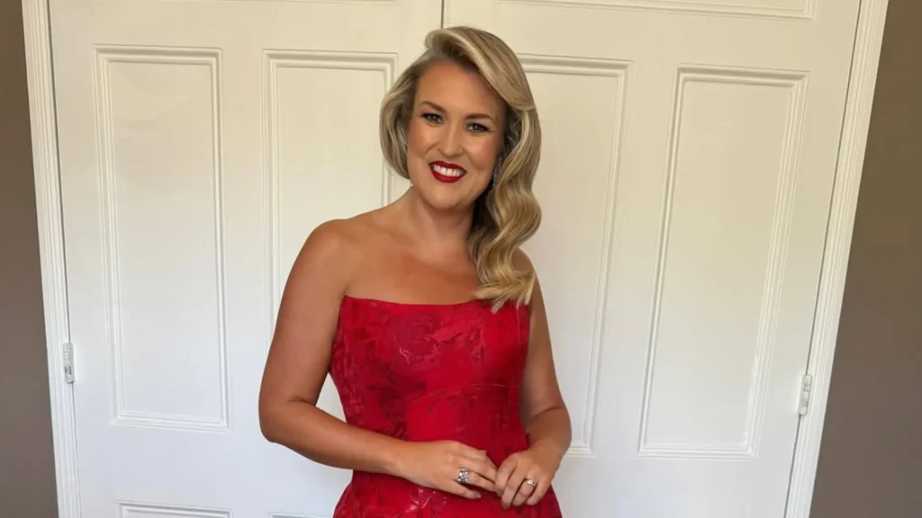 Try Sara Davies' Genius 'Fringe Wash' Hack For Fresh-Looking Hair